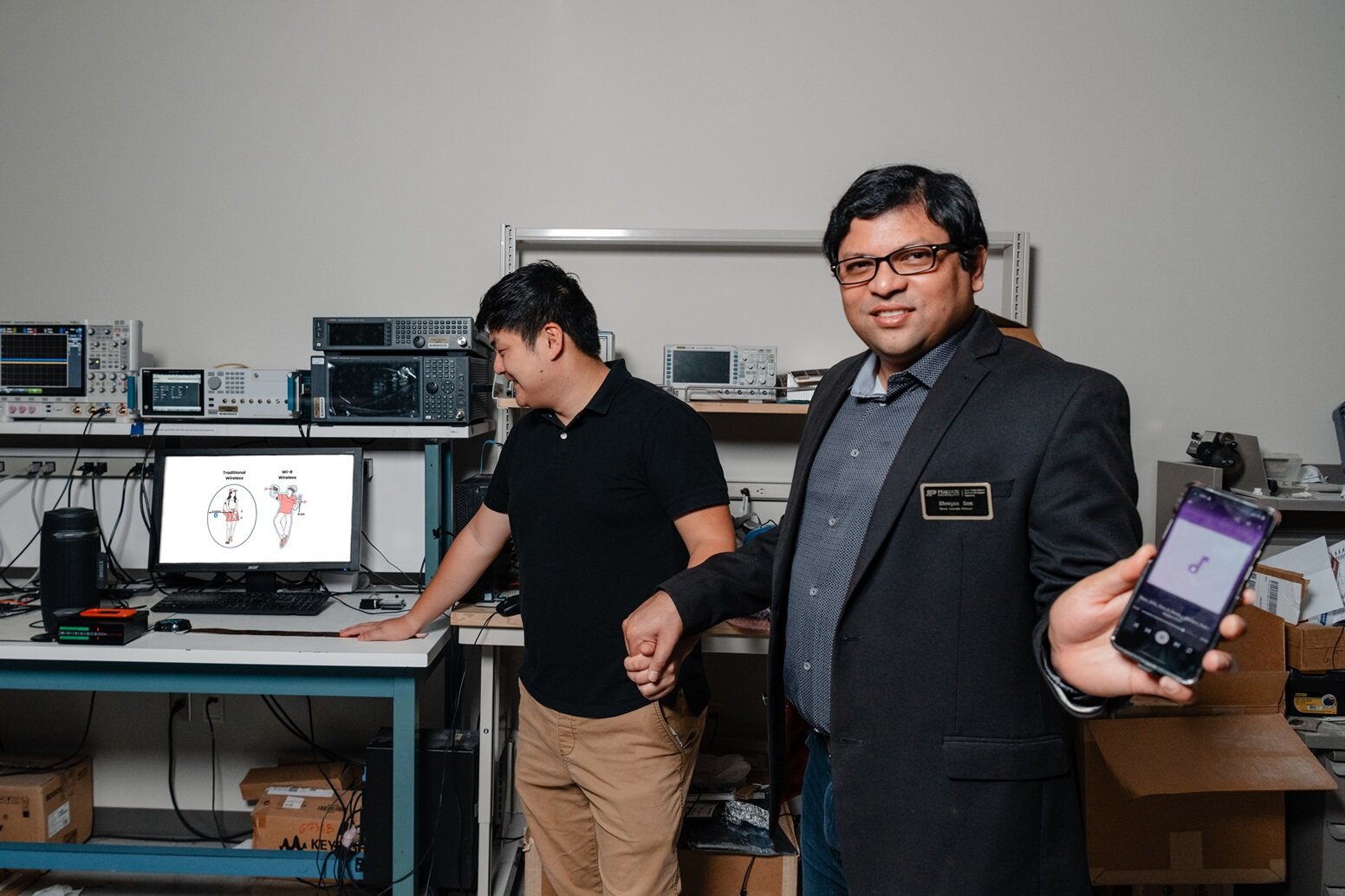 Bluetooth má revoluční konkurenci. Čip Wi-R umí přenášet data přes ...